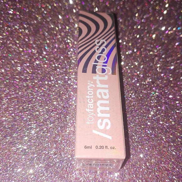 Toy Factory | Makeup | Calabasas Glaze Smart Gloss Lip Gloss Sheer Peachy Dew Toy Factory | Poshmark